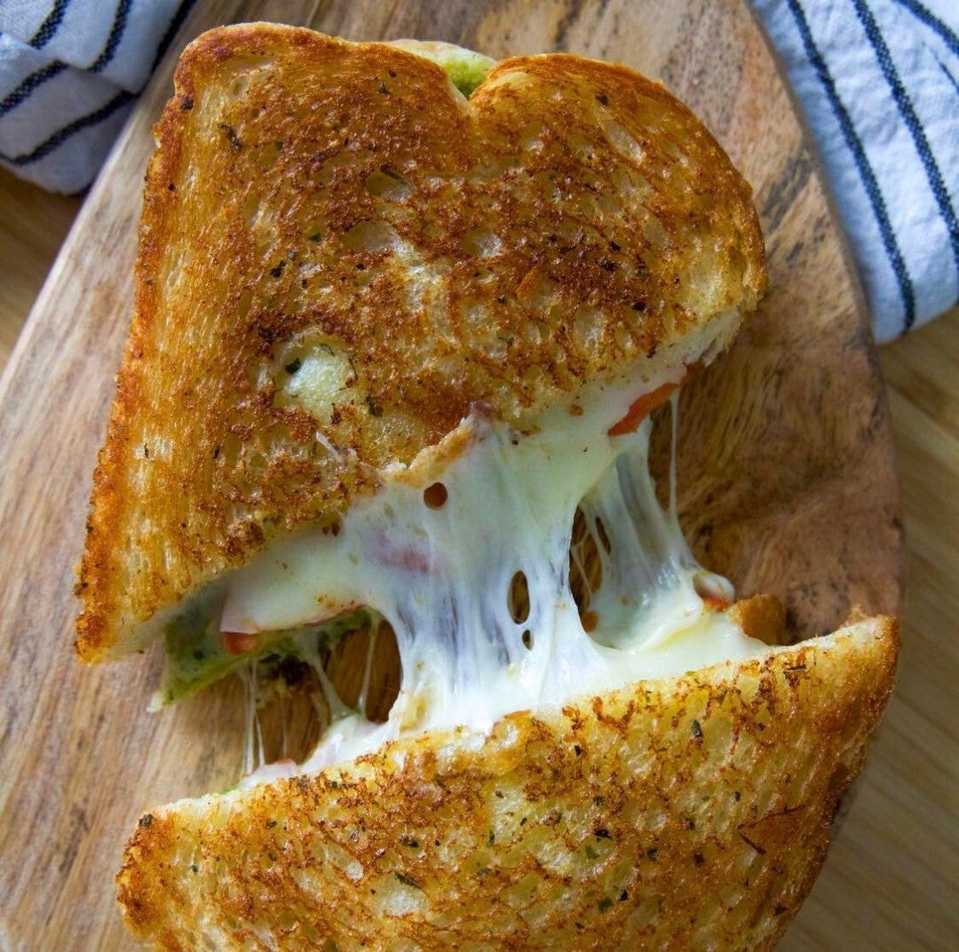 Home | Cravings Bistro